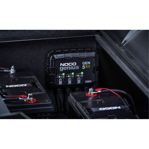 NOCO Chargeur de batterie embarqué à 3 sorties de 15 ampères Gen5X3 ...